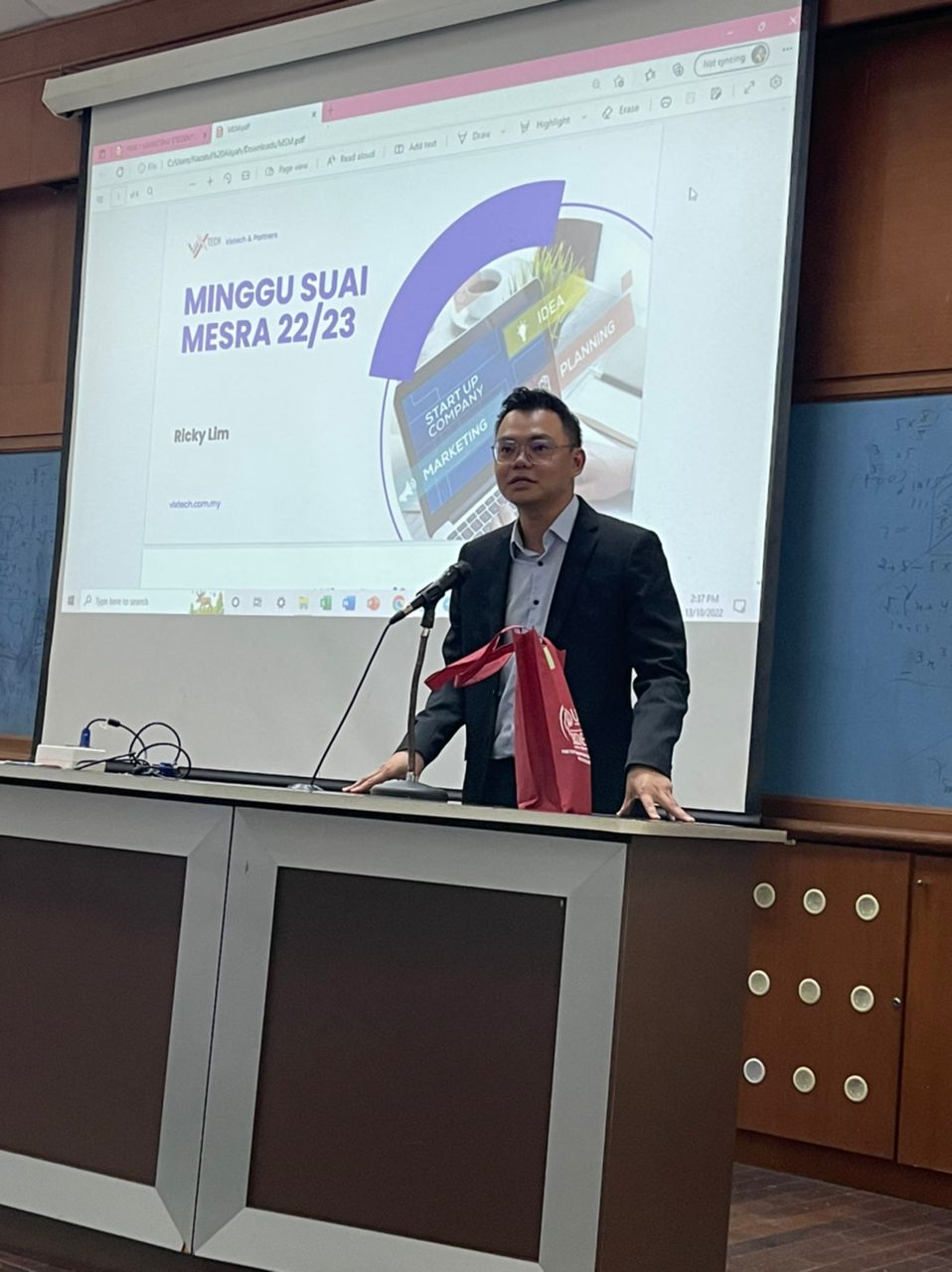 Sesi Bersama Ricky Lim Minggu Suai Mesra 2022-2023 HE10 Marketing ...